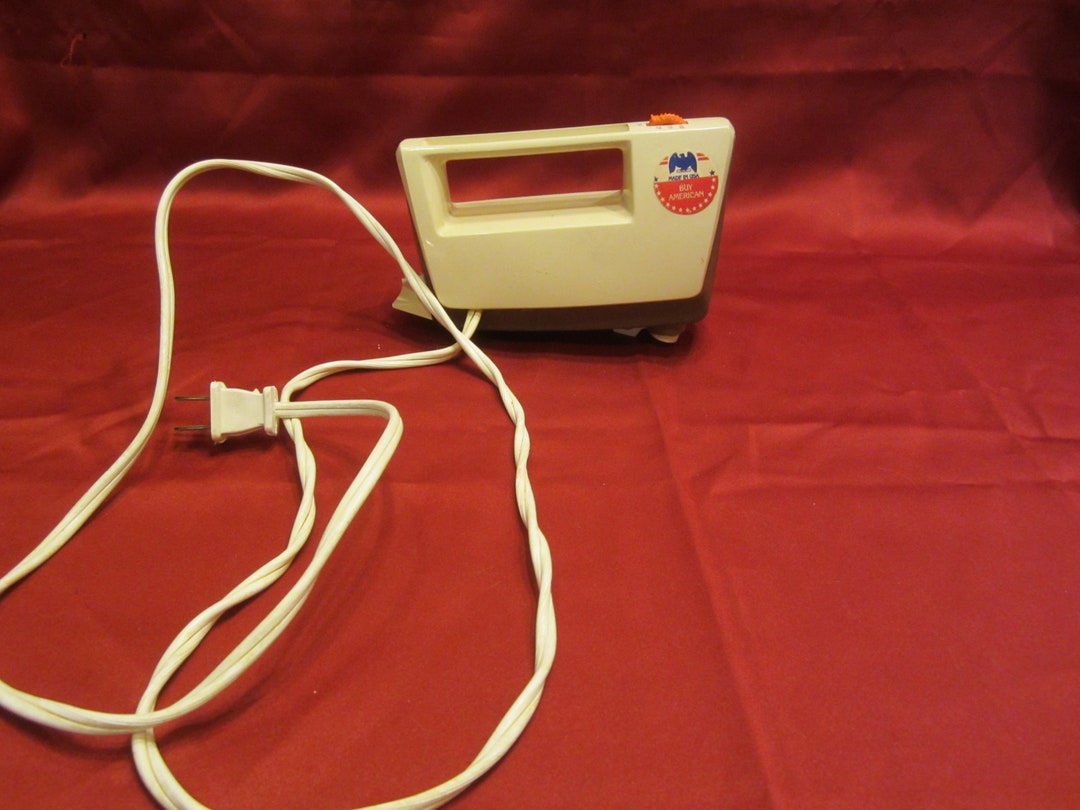 Retro 70's HAMILTON BEACH SCOVILL Mixette Hand Mixer, 3 Speed - Etsy