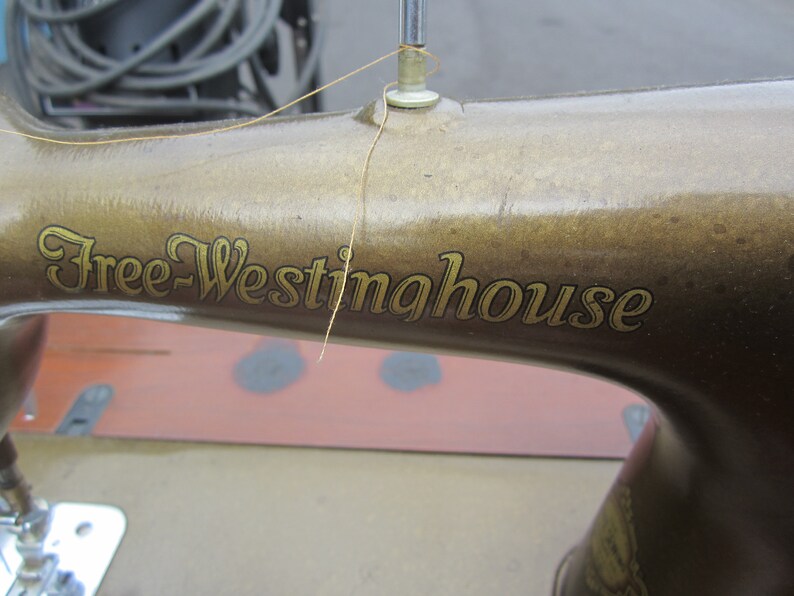 40'S WESTINGHOUSE Sewing Machine, W/table, Model E, NO SHIPPING Pickup ...