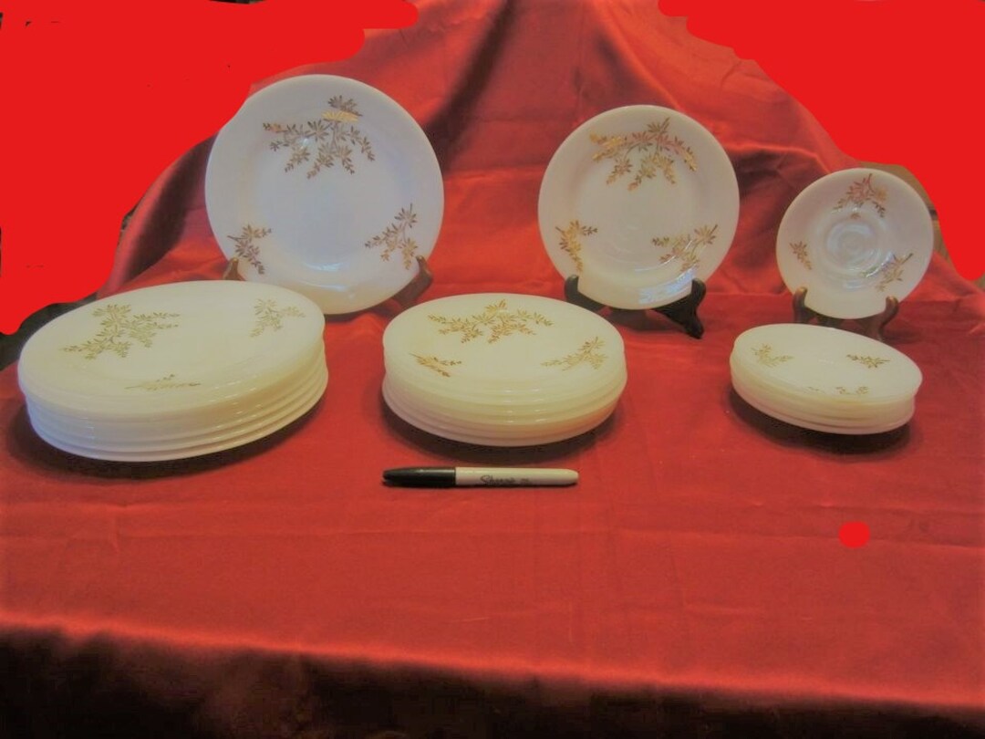 Retro 50's FEDERAL Glass MILK Glass "golden Glory" Pattern, 22 Pieces ...