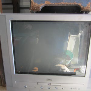 Vtg JVC 20'' Television W/built in DVD Player, Front Controls NO ...