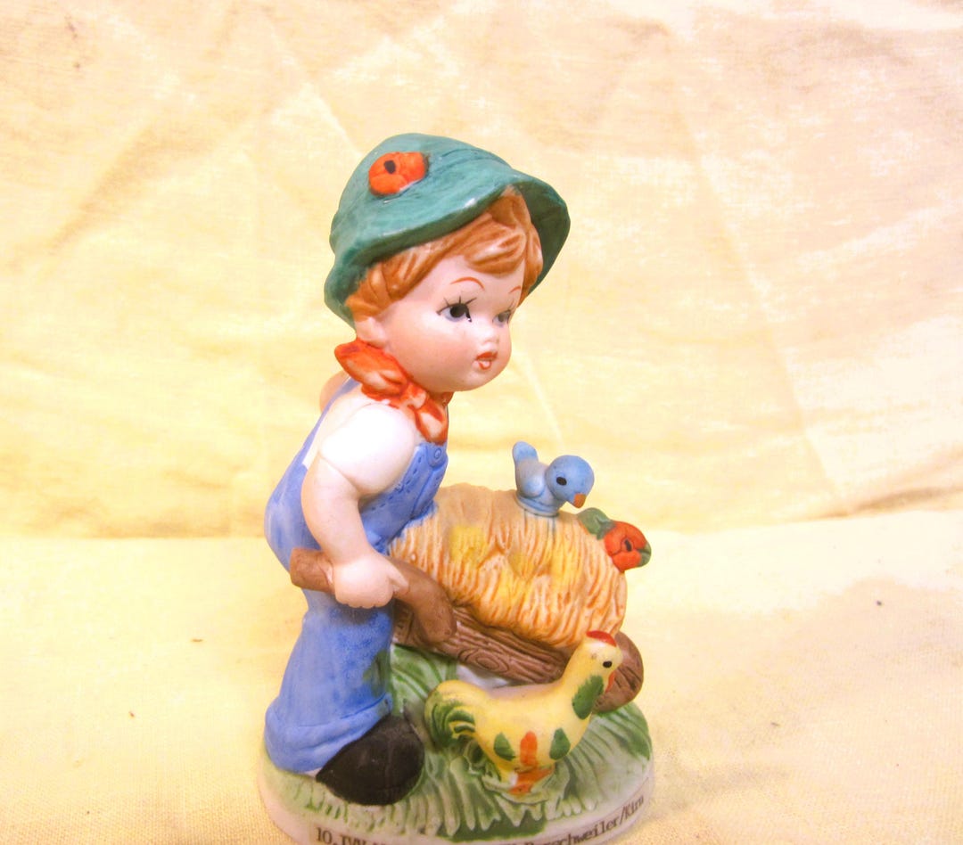 Vtg 1992 Handgemalt Porcelain Figurine, Boy Pushing a Wheelbarrow - Etsy