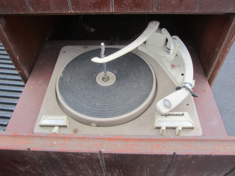 Antique Garrard Phonograph W/wood Cabinet Case, Model 210, Pick up Only ...