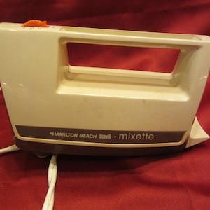 Retro 70's HAMILTON BEACH SCOVILL Mixette Hand Mixer, 3 Speed - Etsy