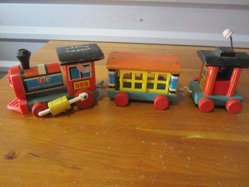 Retro 1963 FISHER PRICE Huffy Puffy Train, 3 Cars - Etsy