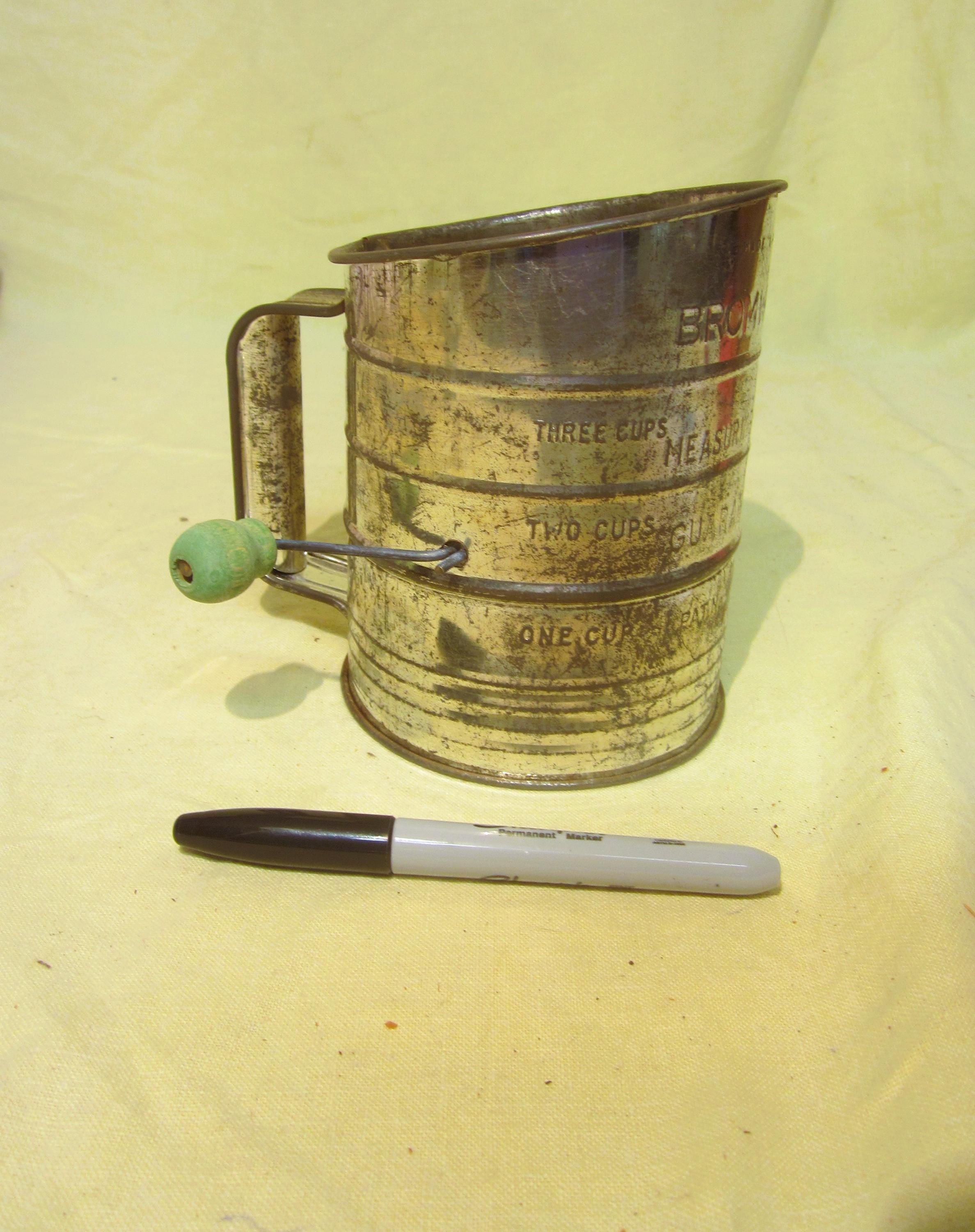 Vtg Bromwell's Metal Sifter W/green Wood Handle - Etsy