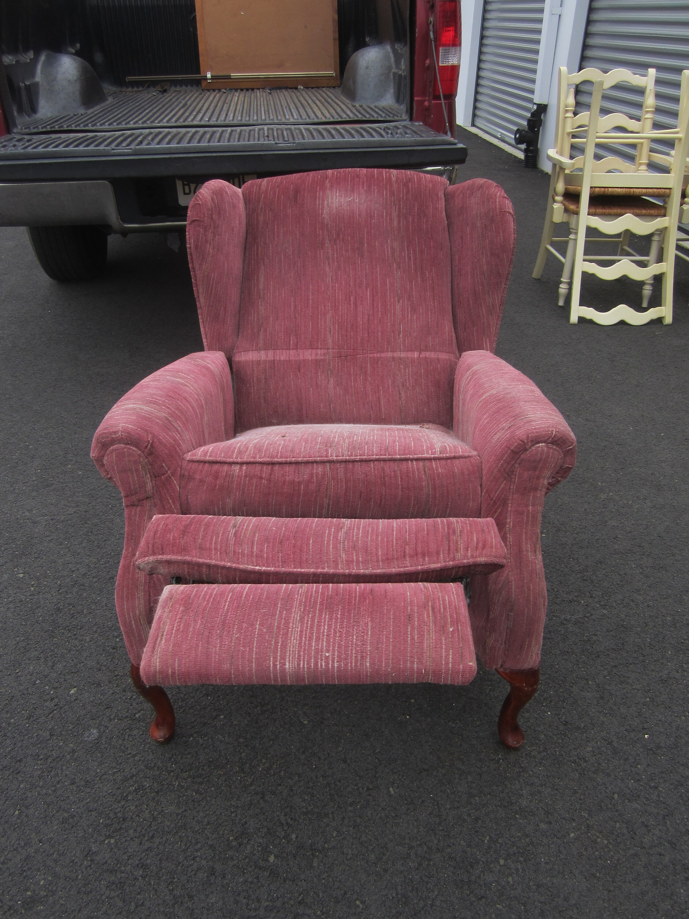 Vtg Ladies Recliner by Sealy, Lt Burgundy Clothe W/wood Legs, Pick up ...