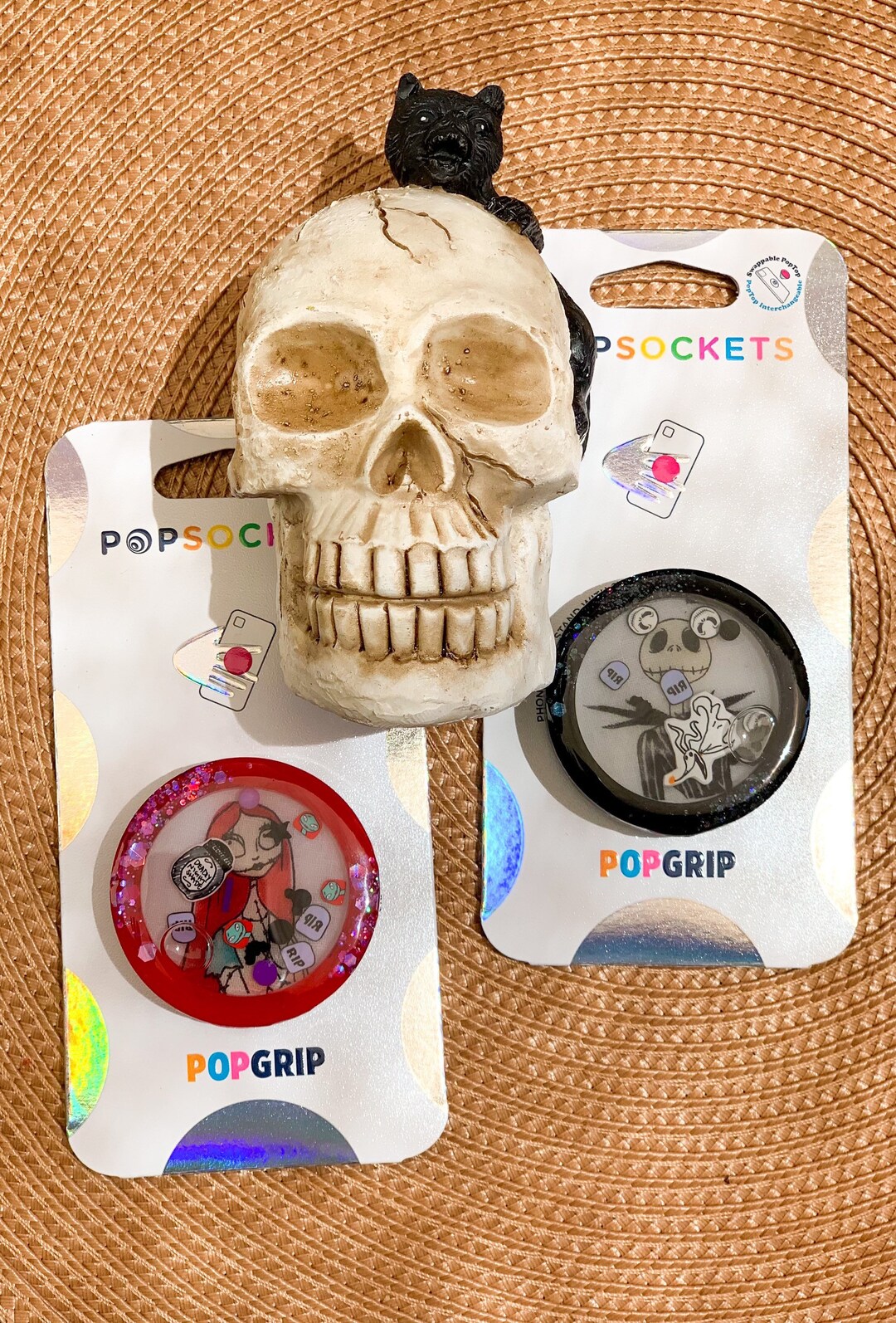 Sally and Jack Shaker/ Shaker Popsocket / Resin Shaker - Etsy