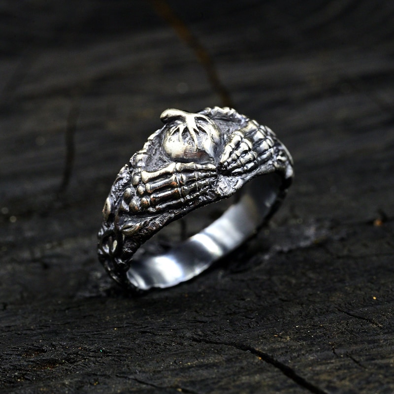 Custom Claddagh Ring - Etsy