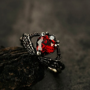 Gothic Ring - Etsy