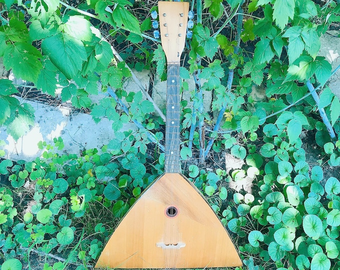 Balalaika - Musical Instrument of the USSR - Ancient Instrument ...