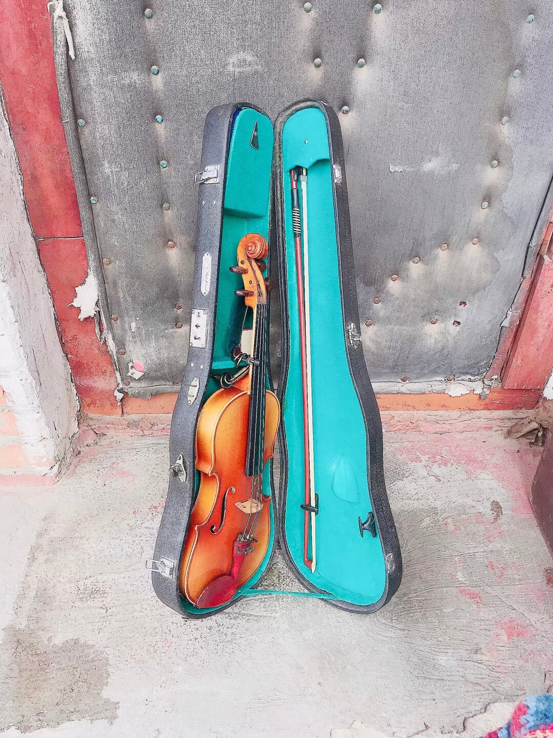 Old Violin - Vintage Original Violin - Musical Instrument - Brown ...