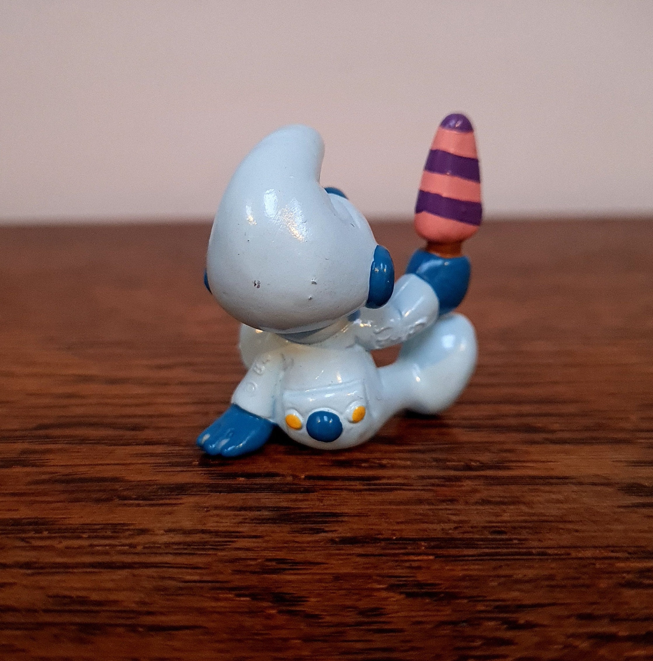 Baby Pitufo en azul con helado Vintage Figurine 1984 por PEYO Schleich ...