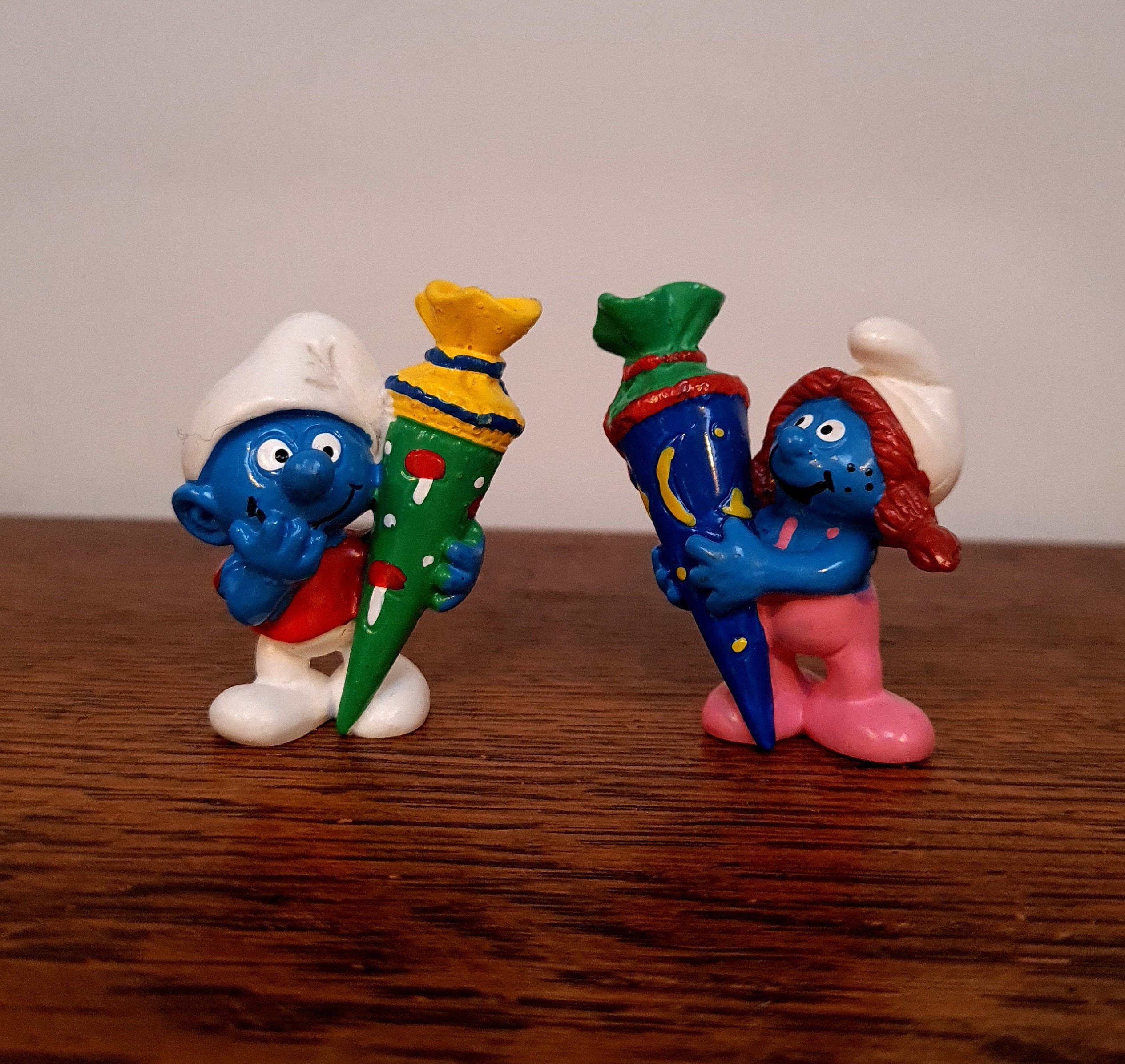 Smurfette And Sassette