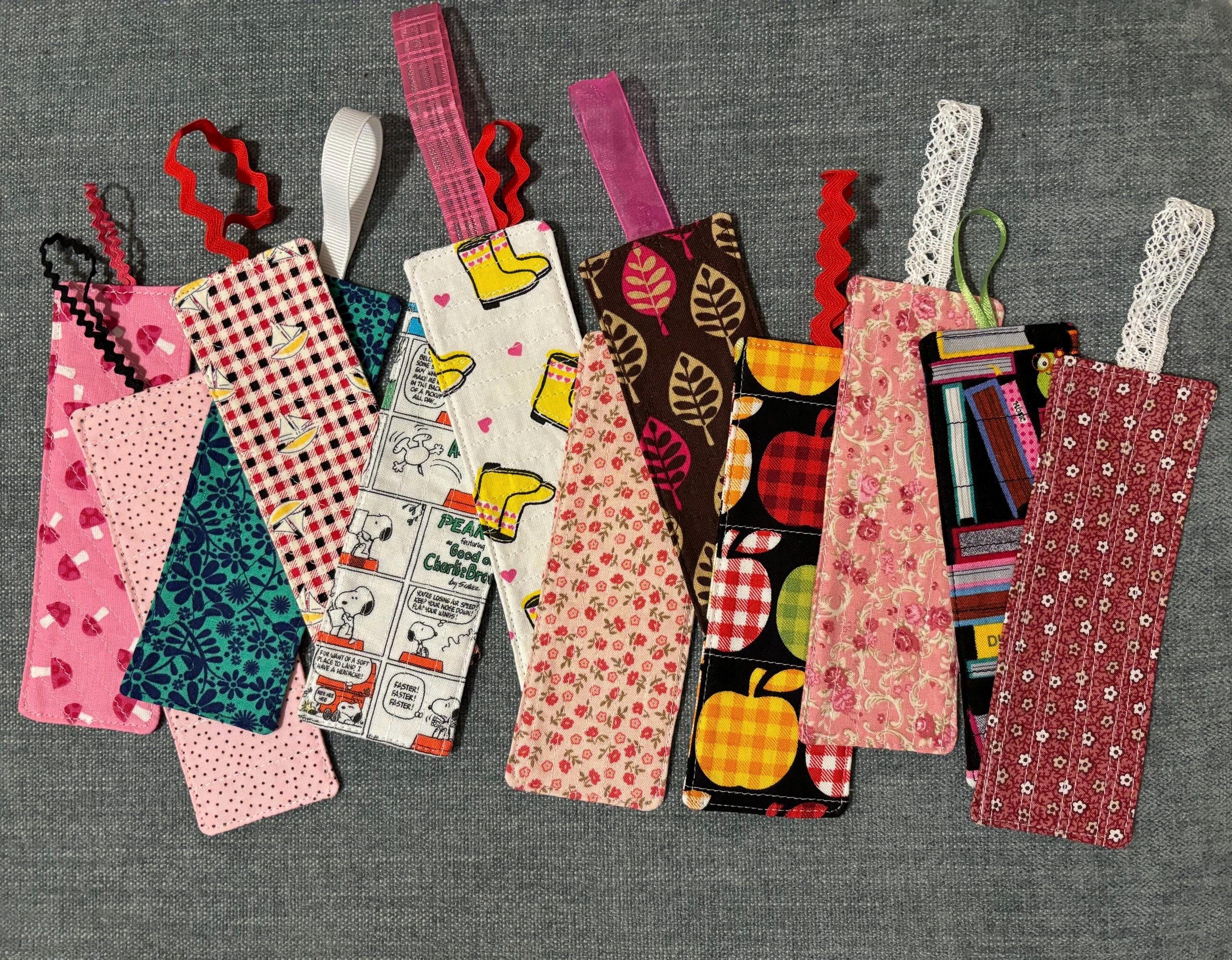 Quilted Bookmarks, Fabric Bookmarks, Fun Bookmarks, Homemade Bookmarks ...