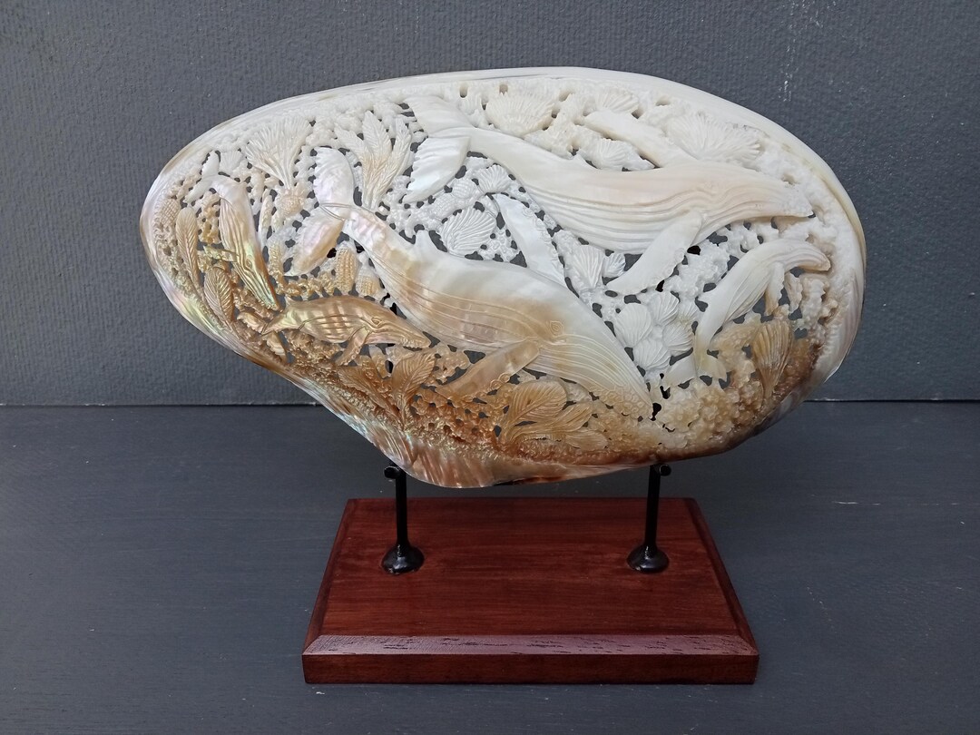Hand Carved Clam Shell Whale Family Sculpture: Natural Seashell Art - Etsy