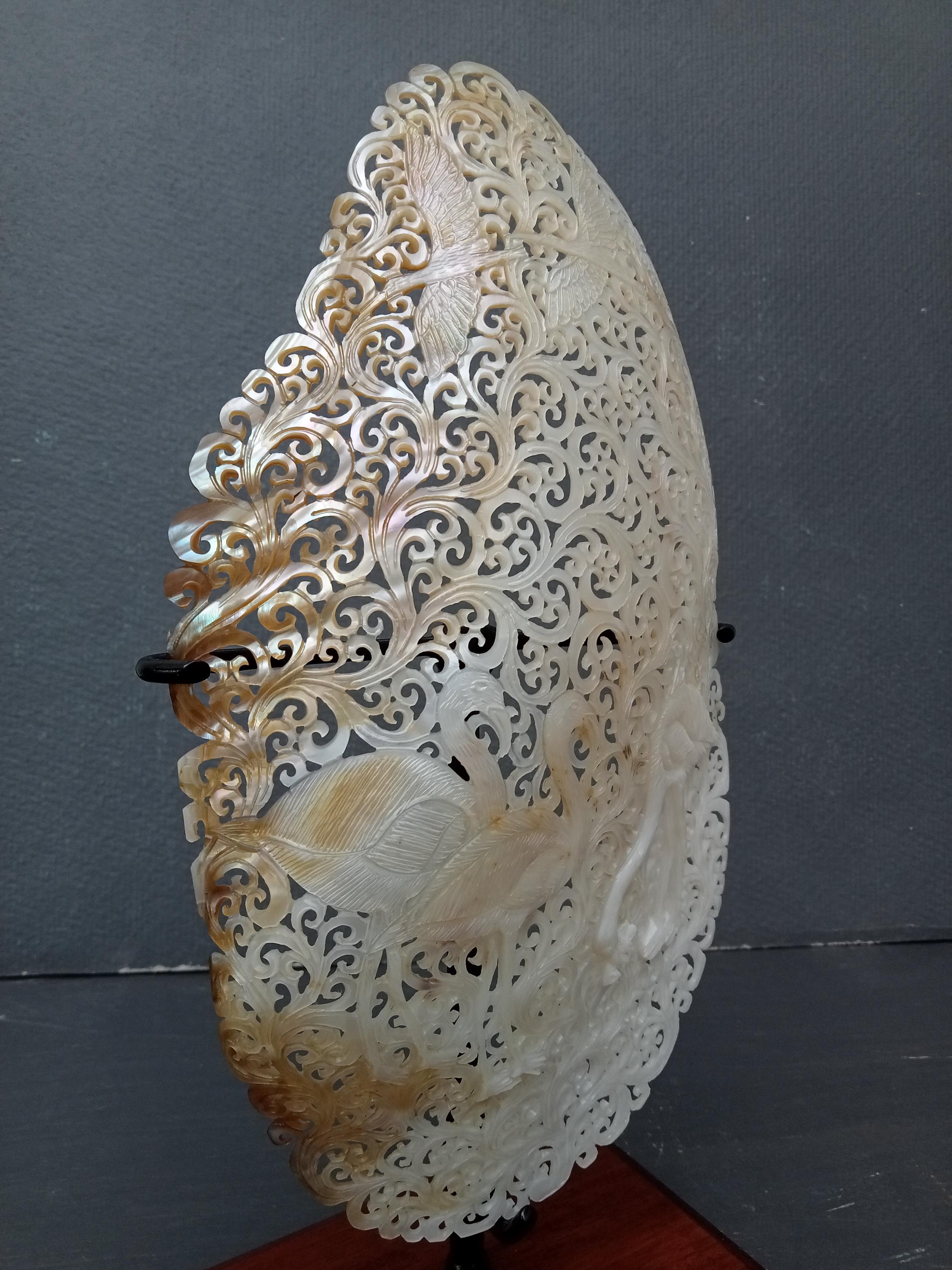 Hand Carved Pearl Clam Shell Flamingo Sculpture: Natural Seashell Beach ...