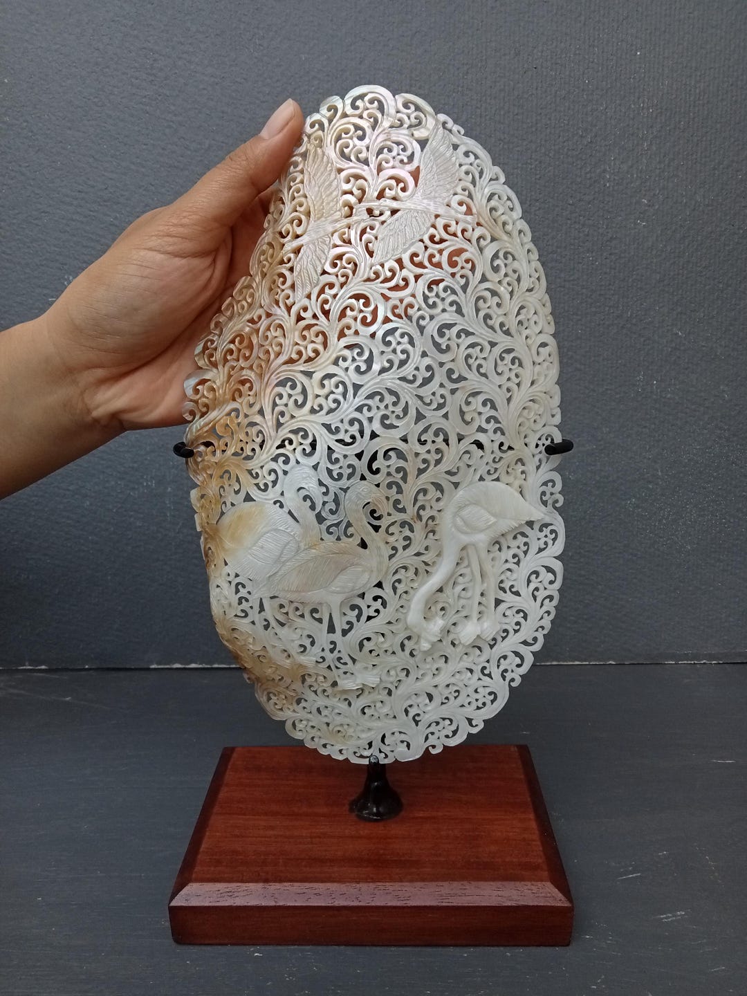 Hand Carved Pearl Clam Shell Flamingo Sculpture: Natural Seashell Beach ...