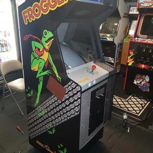 Frogger Alternate Full Side Art - Etsy