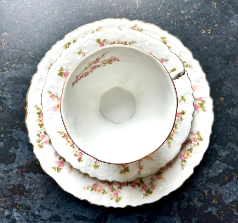 Beautiful Porcelain 1800's Tea Set, 4 Cups, 4 Saucers & 4 Plates - Etsy