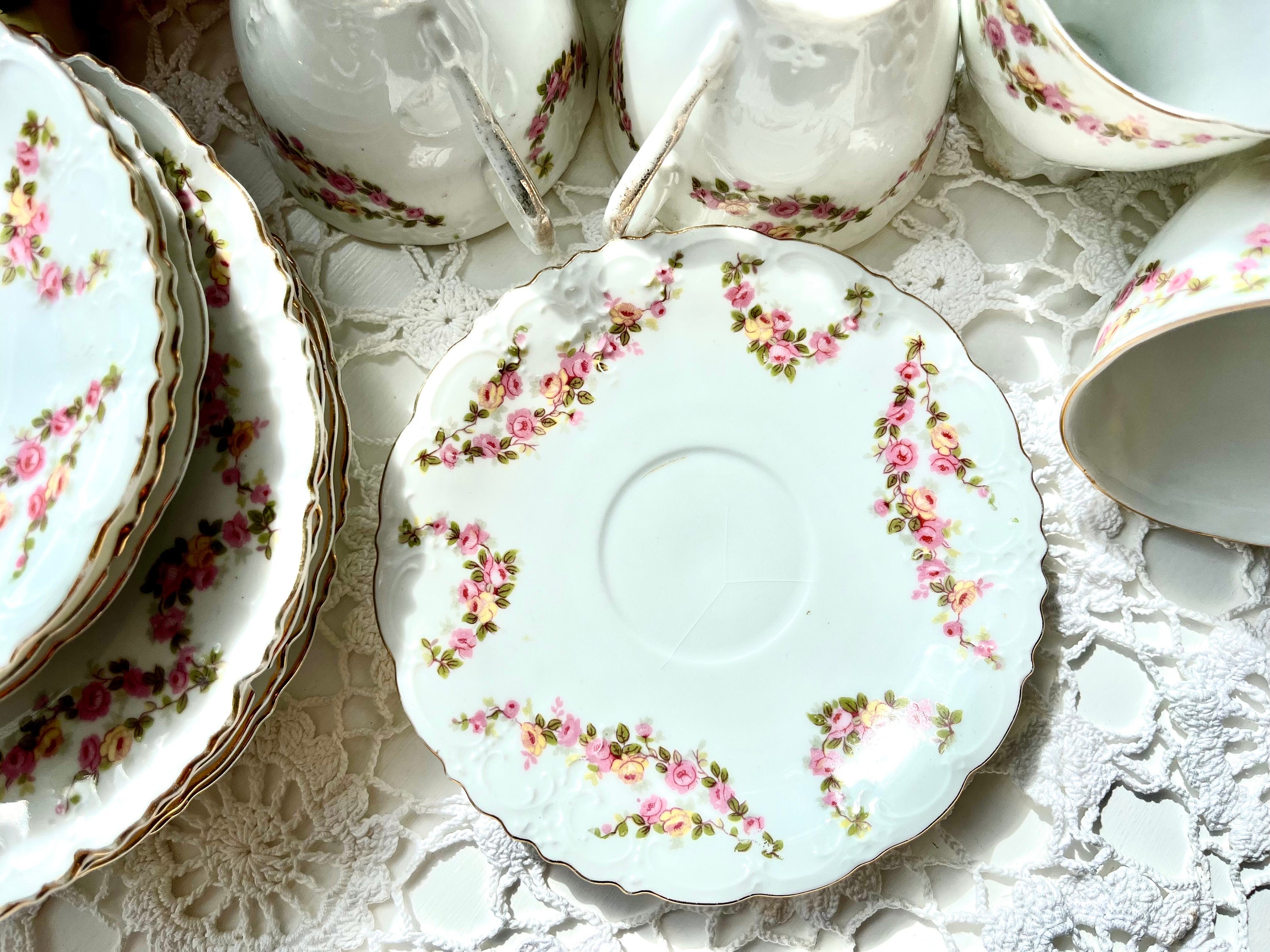 Beautiful Porcelain 1800's Tea Set, 4 Cups, 4 Saucers & 4 Plates - Etsy