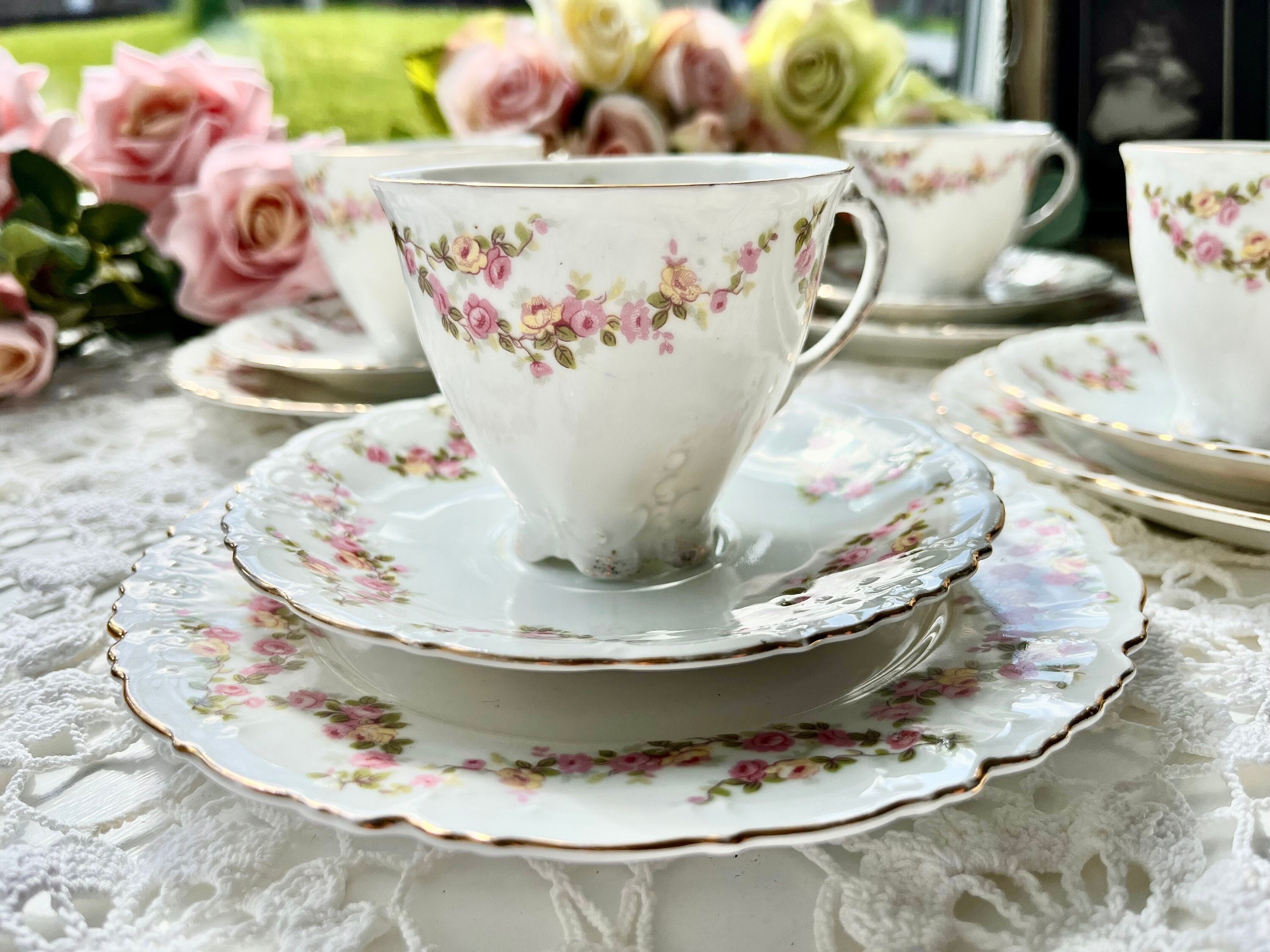 Beautiful Porcelain 1800's Tea Set, 4 Cups, 4 Saucers & 4 Plates - Etsy