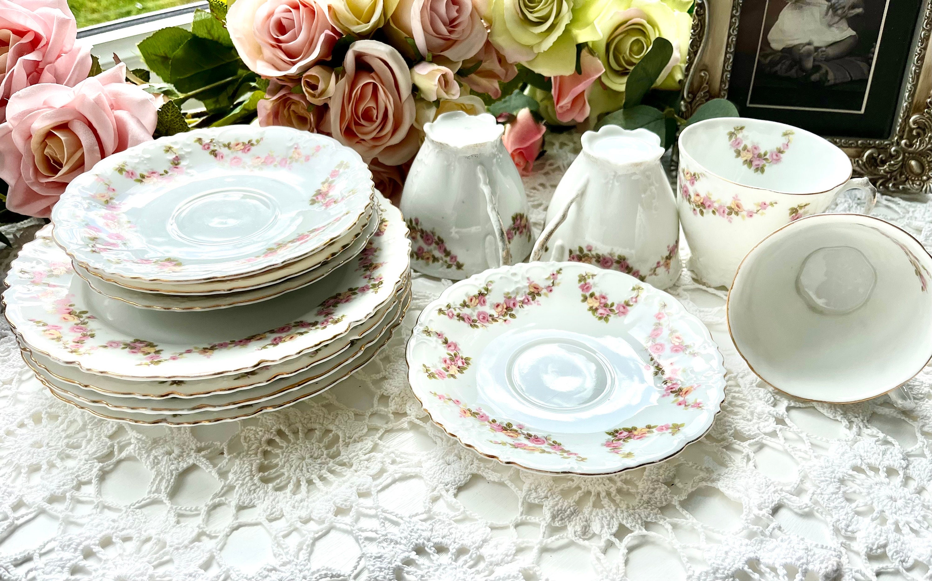 Beautiful Porcelain 1800's Tea Set, 4 Cups, 4 Saucers & 4 Plates - Etsy