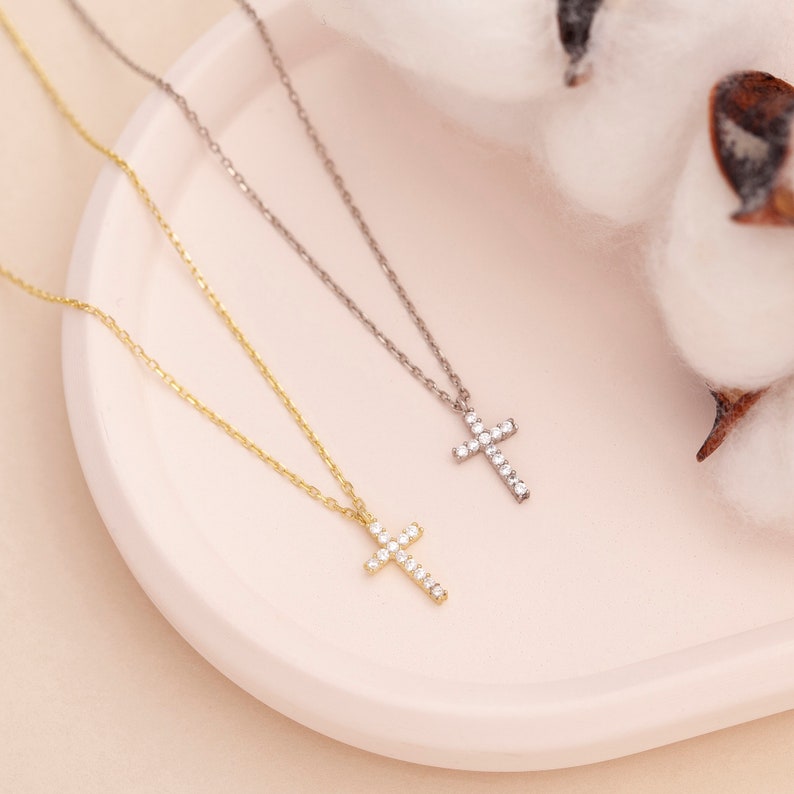 Cross Necklace, Dainty Cross Necklace, Aesthetic Necklace, Christian ...