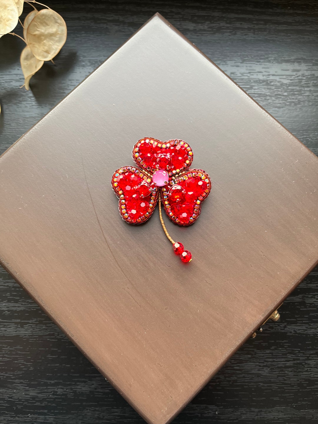 Clover Brooch,handmade Clover Pin,embroidered Leaf Badge,crafts Leaf ...