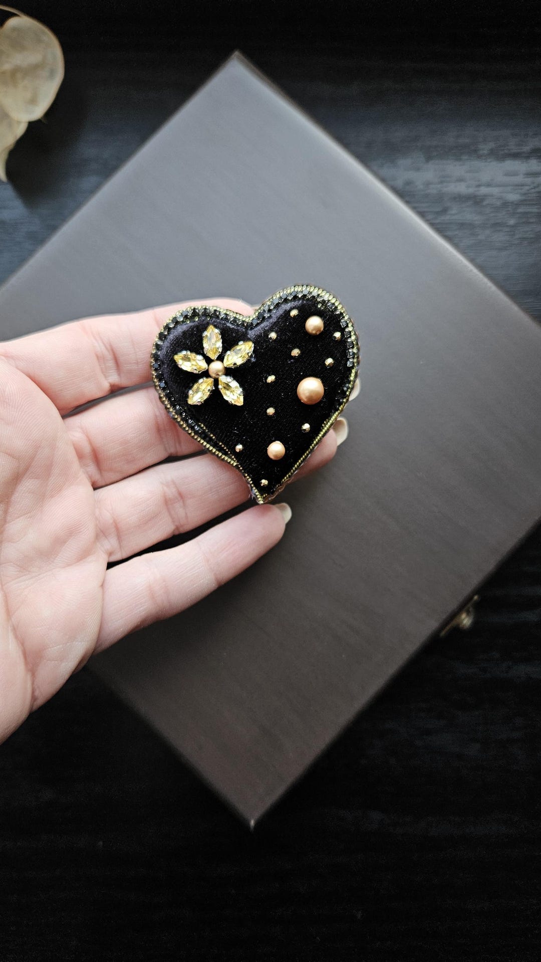 3D Heart Brooch, Handmade Black Heart Brooch, Design 3D Heart Pin ...