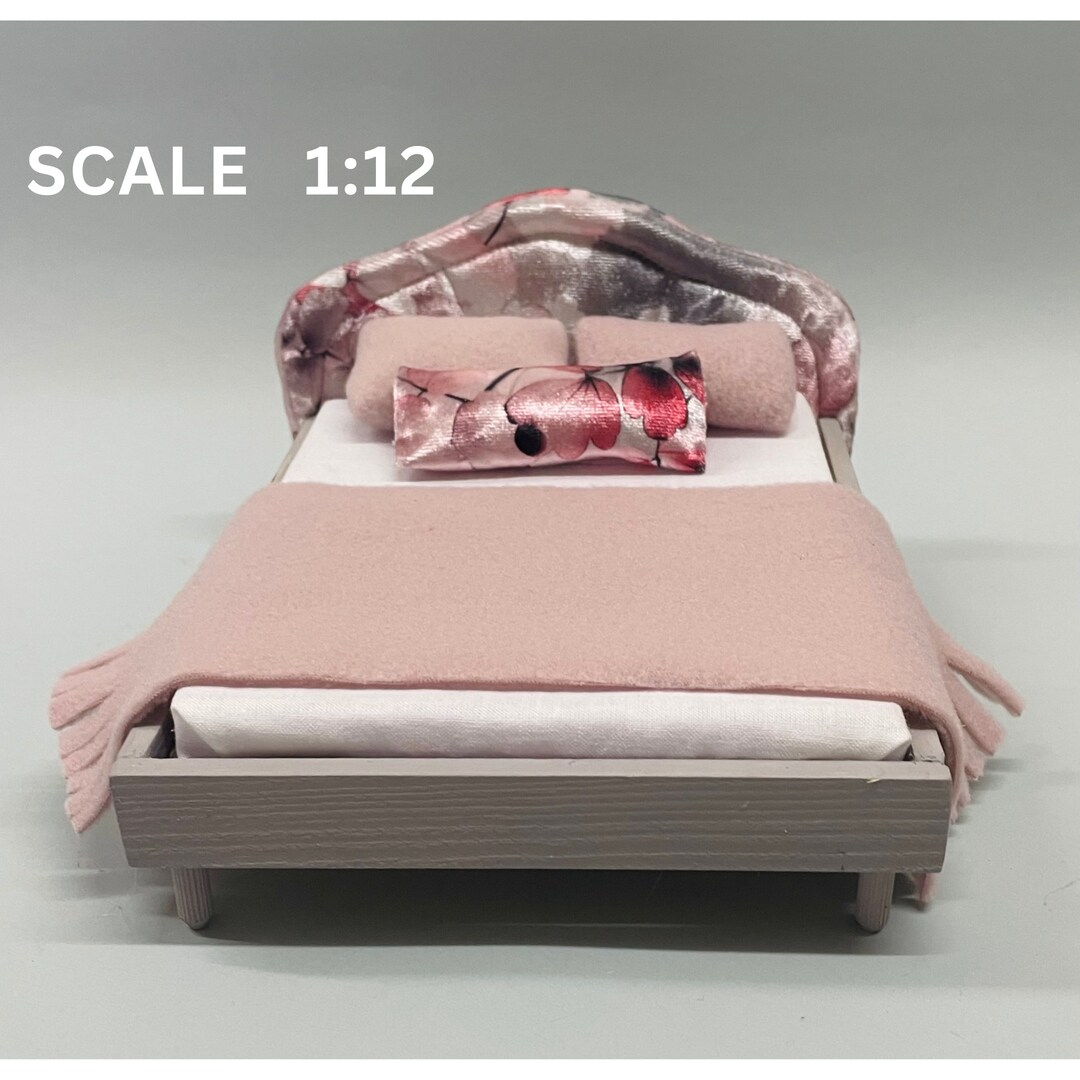 Dollhouse Bed, 1:12 Scale Dollhouse Bed, Miniature Double Bed With ...