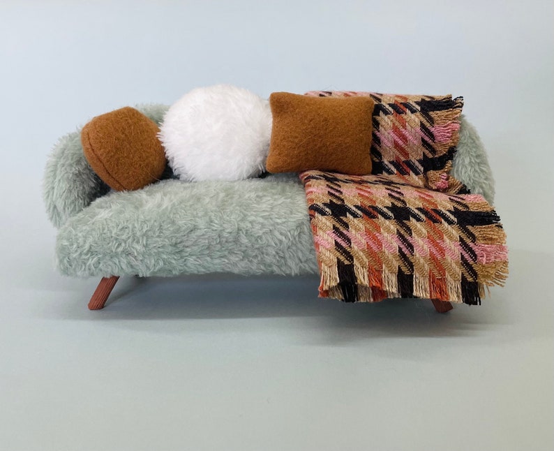 Dollhouse Fur Sofa, Dollhouse Miniature Furniture, 1:12 Scale Dollhouse ...