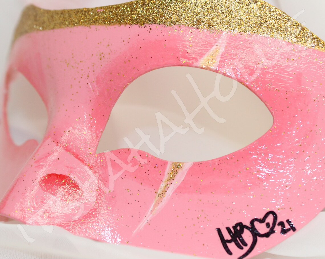 Technoblade Minecraft Cosplay Pink and Gold Painted Mardi Gras ...