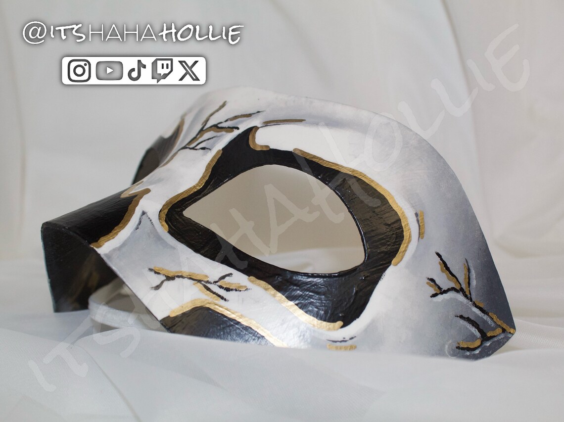 Painted Skull With Cracks Halloween Mardi Gras Half Mask White, Black ...