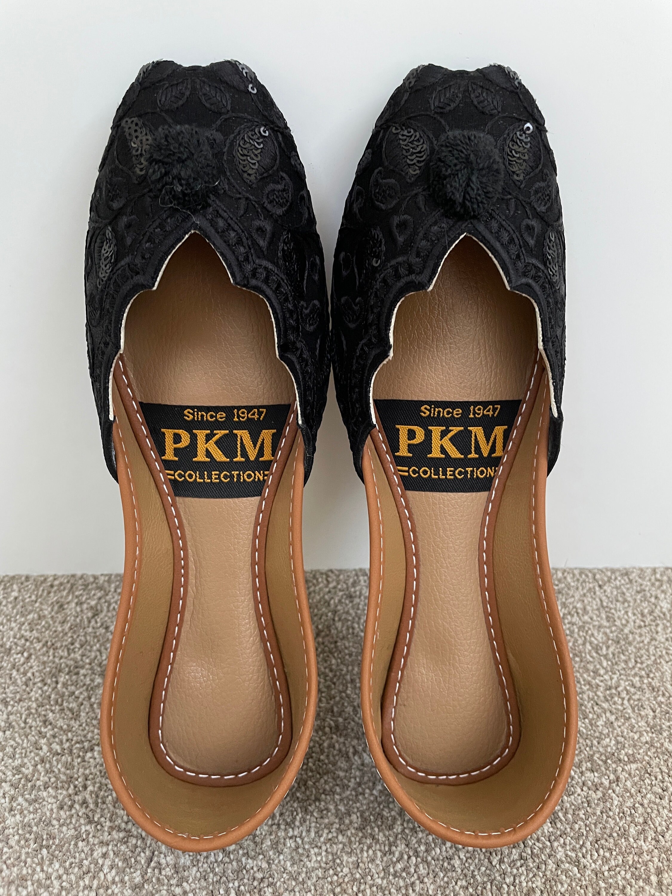 Black Embroidered Traditional Khussa Womens Leather Jutti Pakistani ...