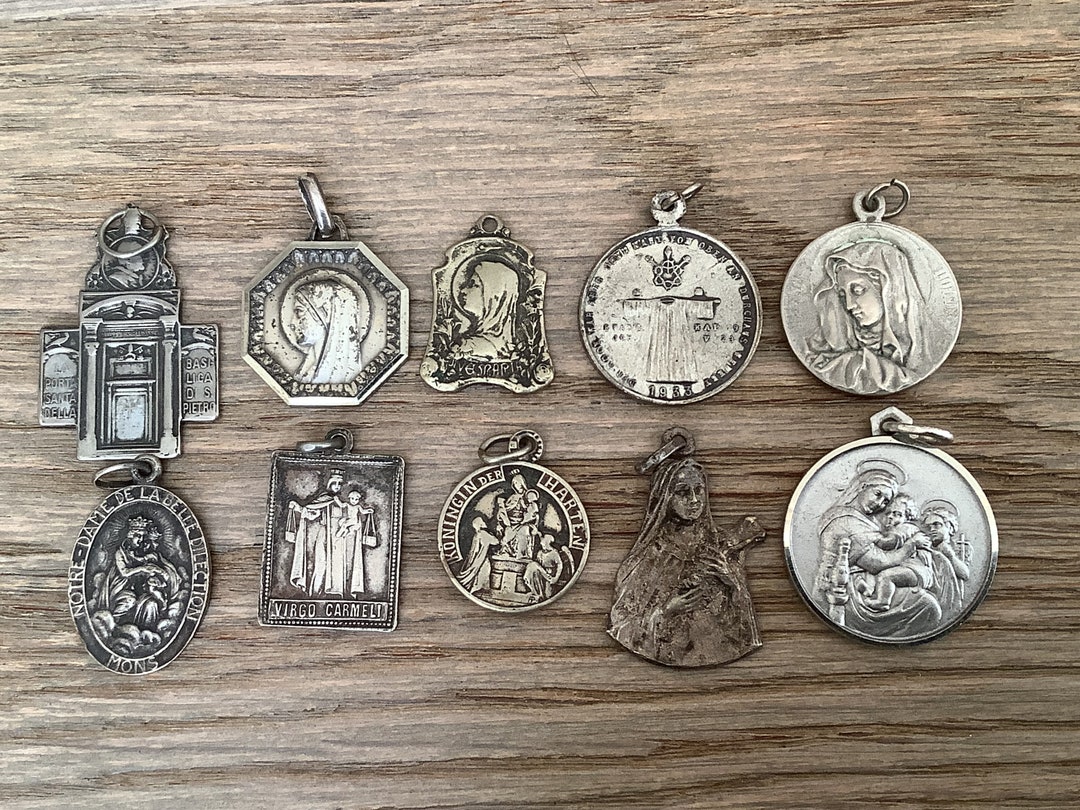 H98 Antique Lot of 10 Religious Medals of Saints - Etsy