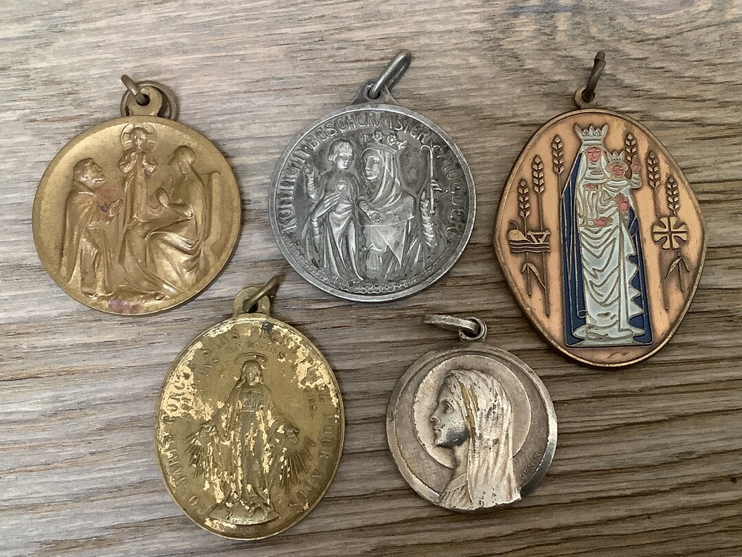 A8 Antique Lot of 5 Big Religious Medals Pendants - Etsy