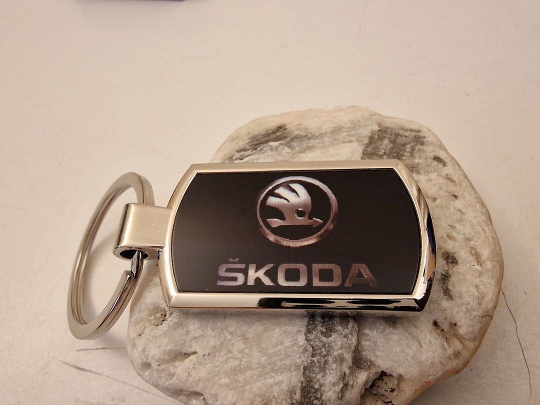 Silver Chrome Keyring Key Fob Keychain Comes With Free Gift Box With ...