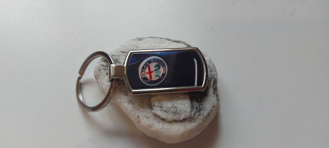 Alfa Romeo Chrome Keyring Key Fob Keychain Comes With Free Gift Box ...