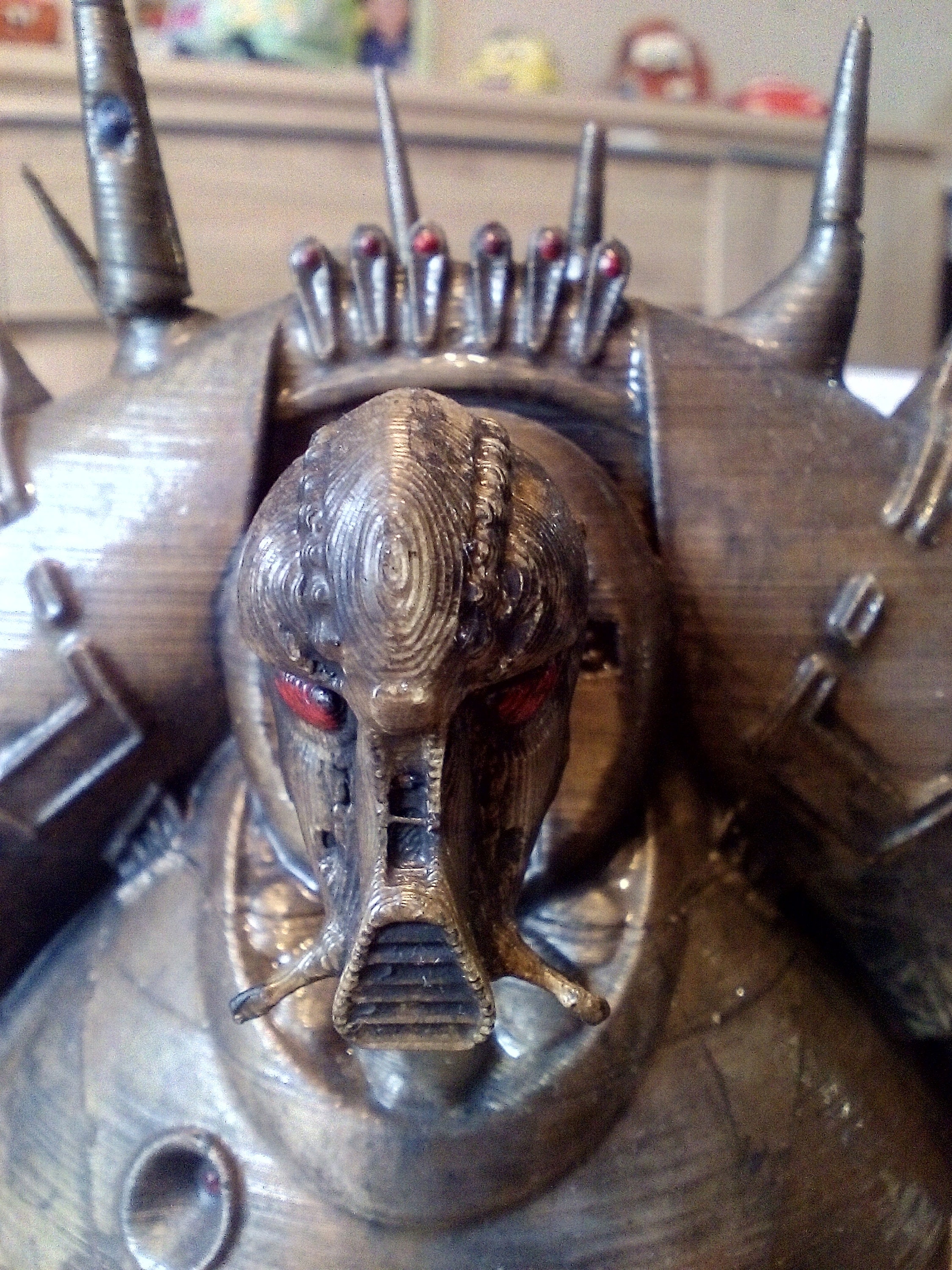 Mondoshawan Figurine - Etsy