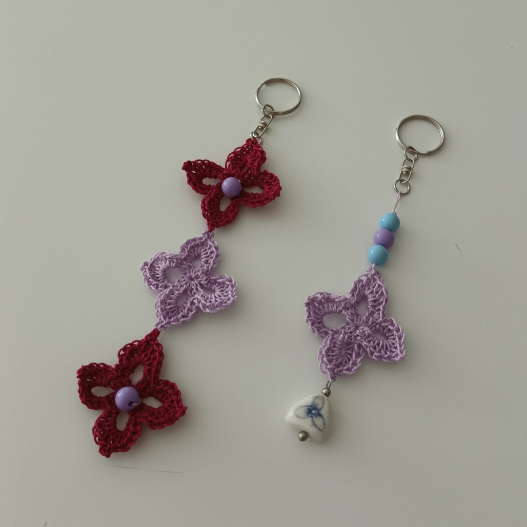 Crochet Flower Key Ring, Flower and Bead Key Ring, Crochet Flowers ...