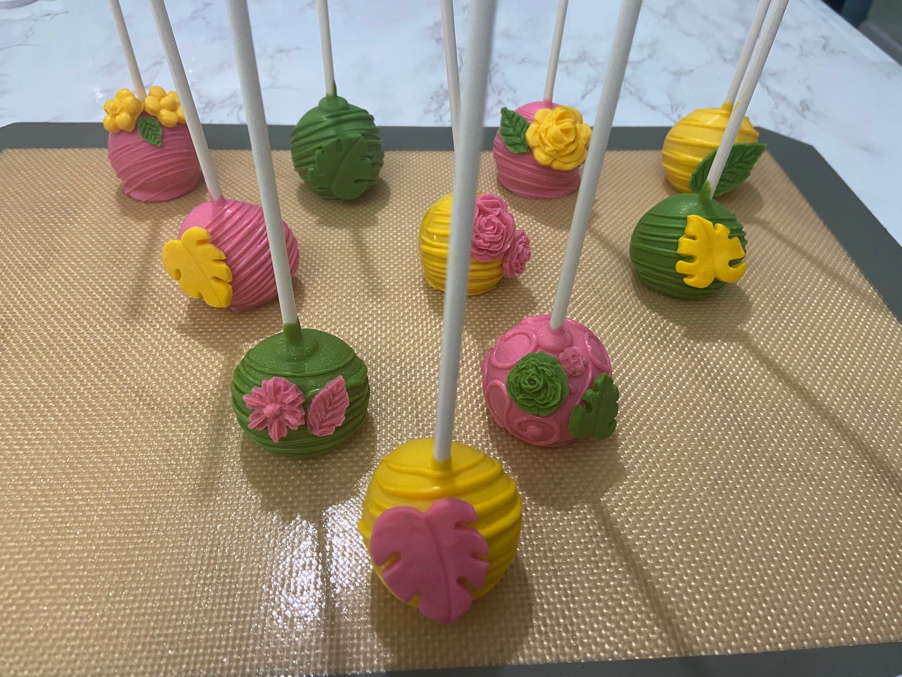 Custom Cake Pops Cake Pops for Birthdays Wedding Cake Pops - Etsy