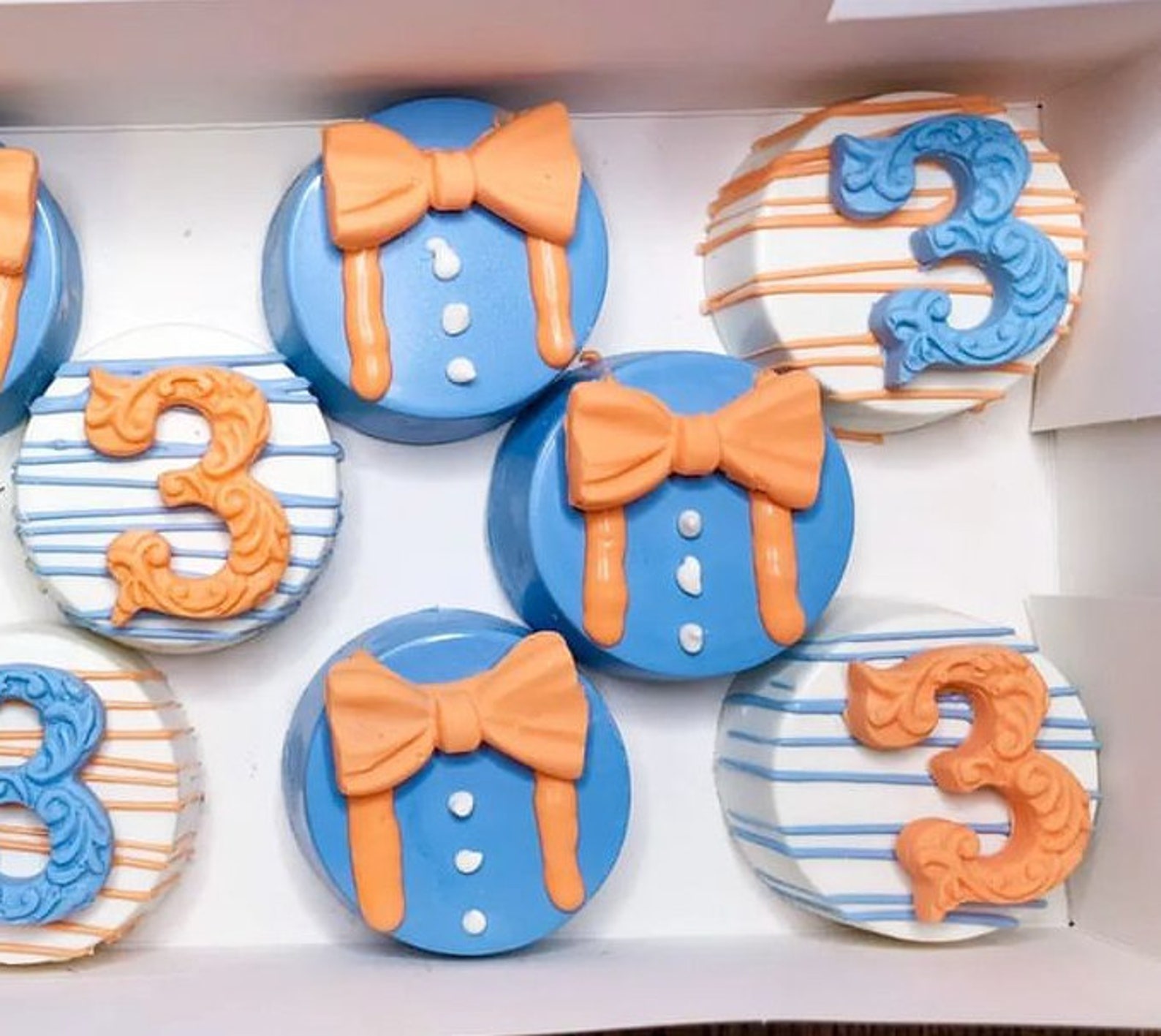 Custom Chocolate Covered Oreos for Birthdays, Get Together, Wedding ...