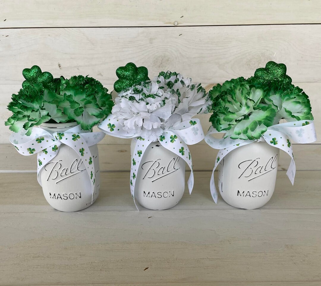 Irish Shamrock Painted Mason Jar/st. Patty's Decor/shamrock Jar/3-leaf ...