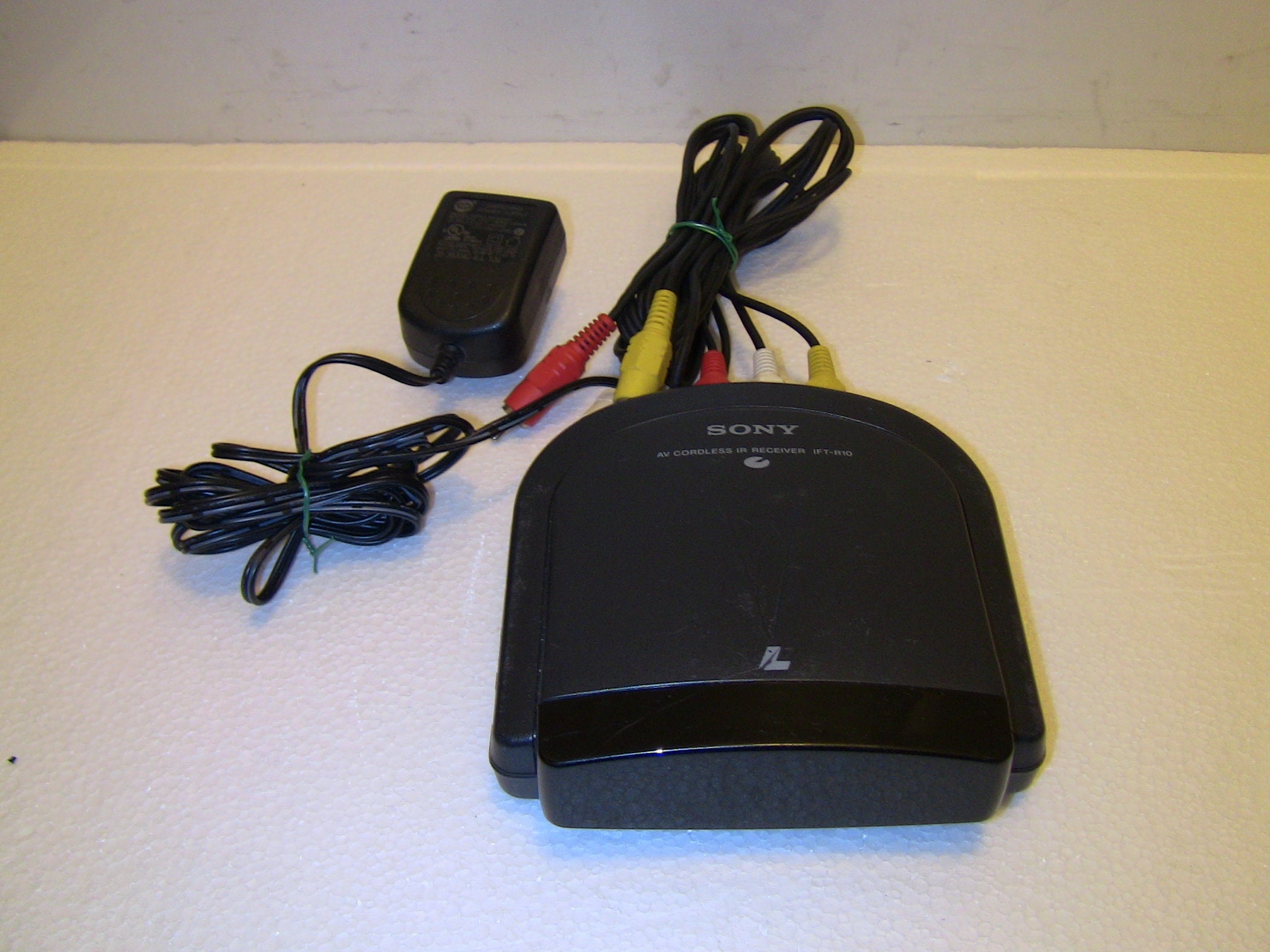 36％割引激安先着 SONY AV CORDLESS IR receiver IFT-R10 その他 テレビ/映像機器-OTA.ON ...