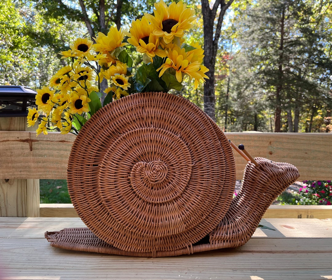 Vintage Large Wicker Snail Basket, Mid Century Home Decor - Etsy