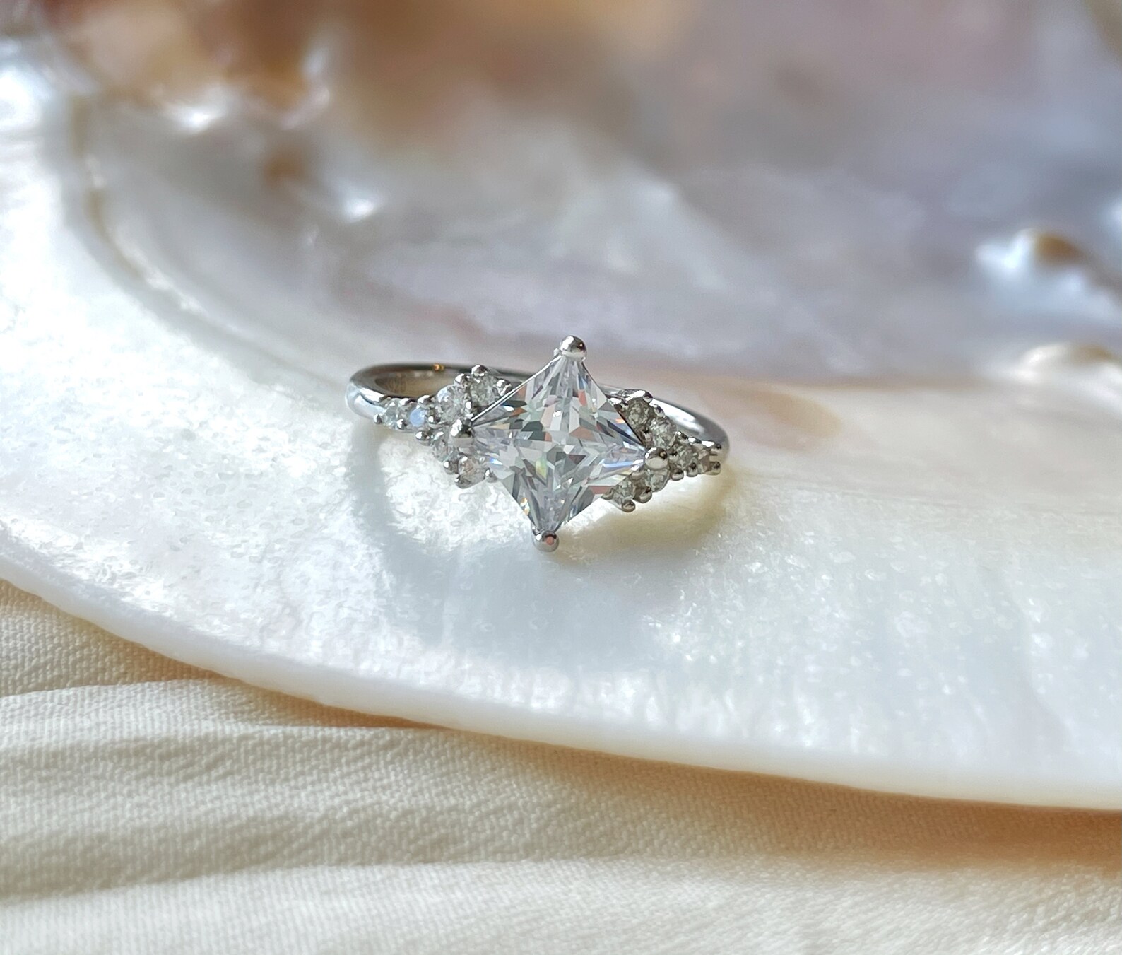 Rustic Engagement Ring Dainty Wedding Ring Vintage Promise - Etsy UK