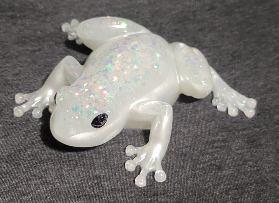 Resin White Glitter Tree Frog - Etsy