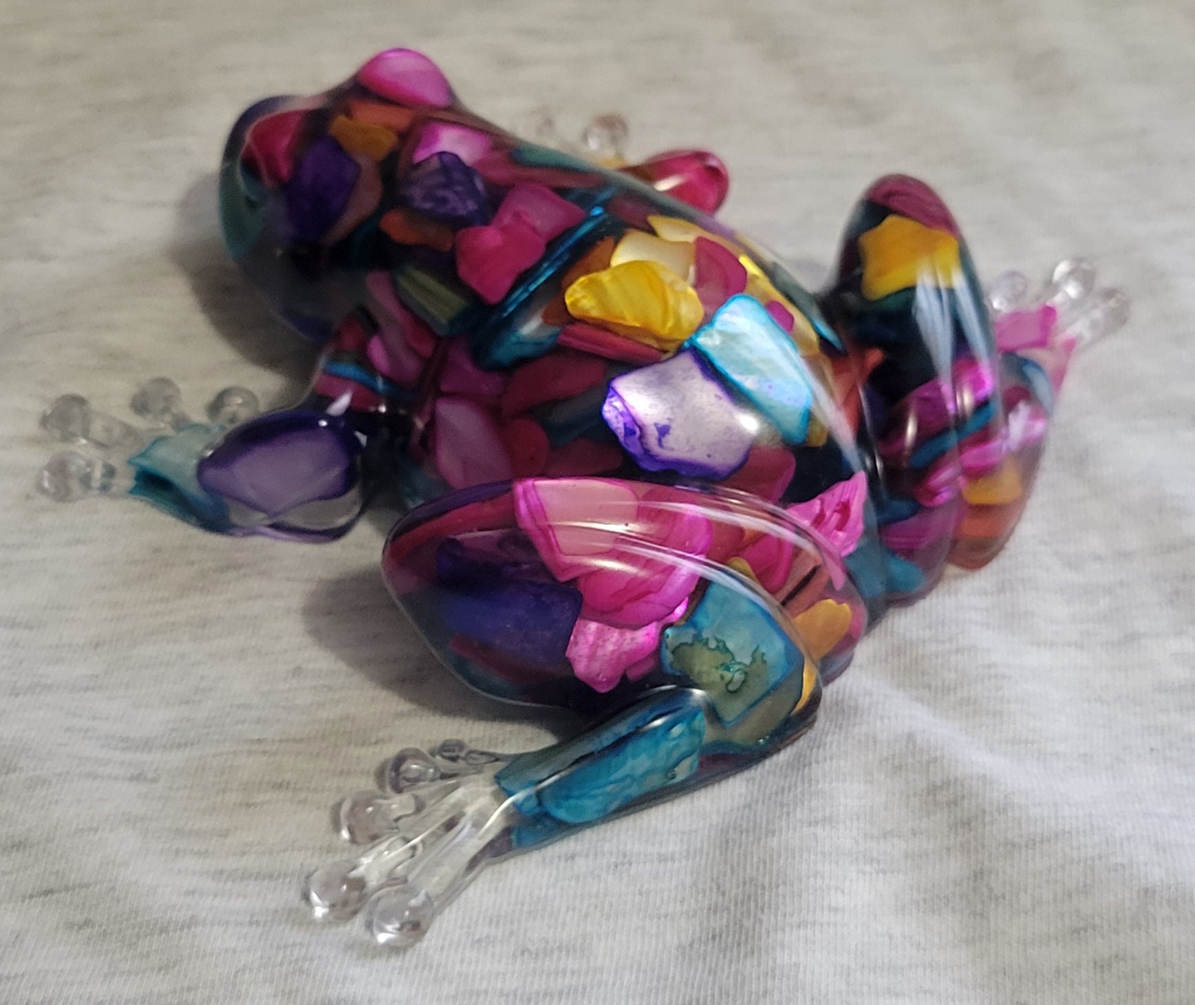 Resin Tree Frog Filled With Multi-colored Shells - Etsy