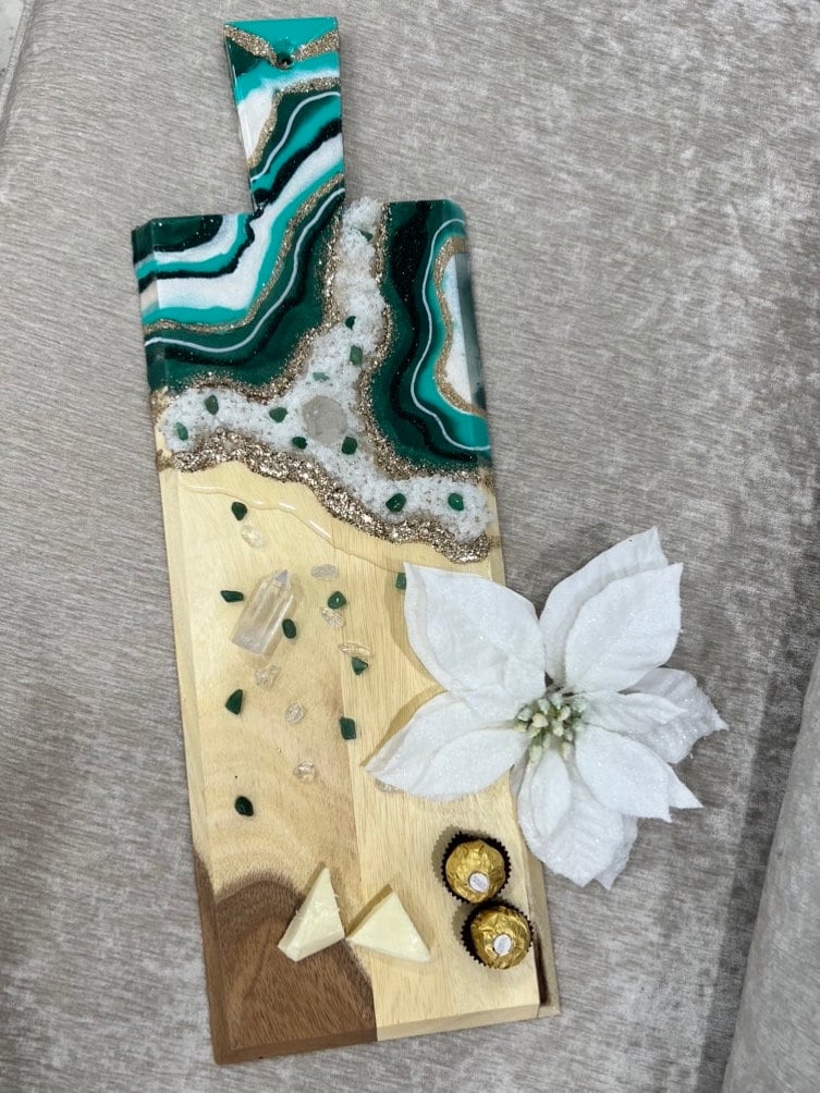 Large Geode Resin Charcuterie Board/ Emerald Green and Gold Resin ...