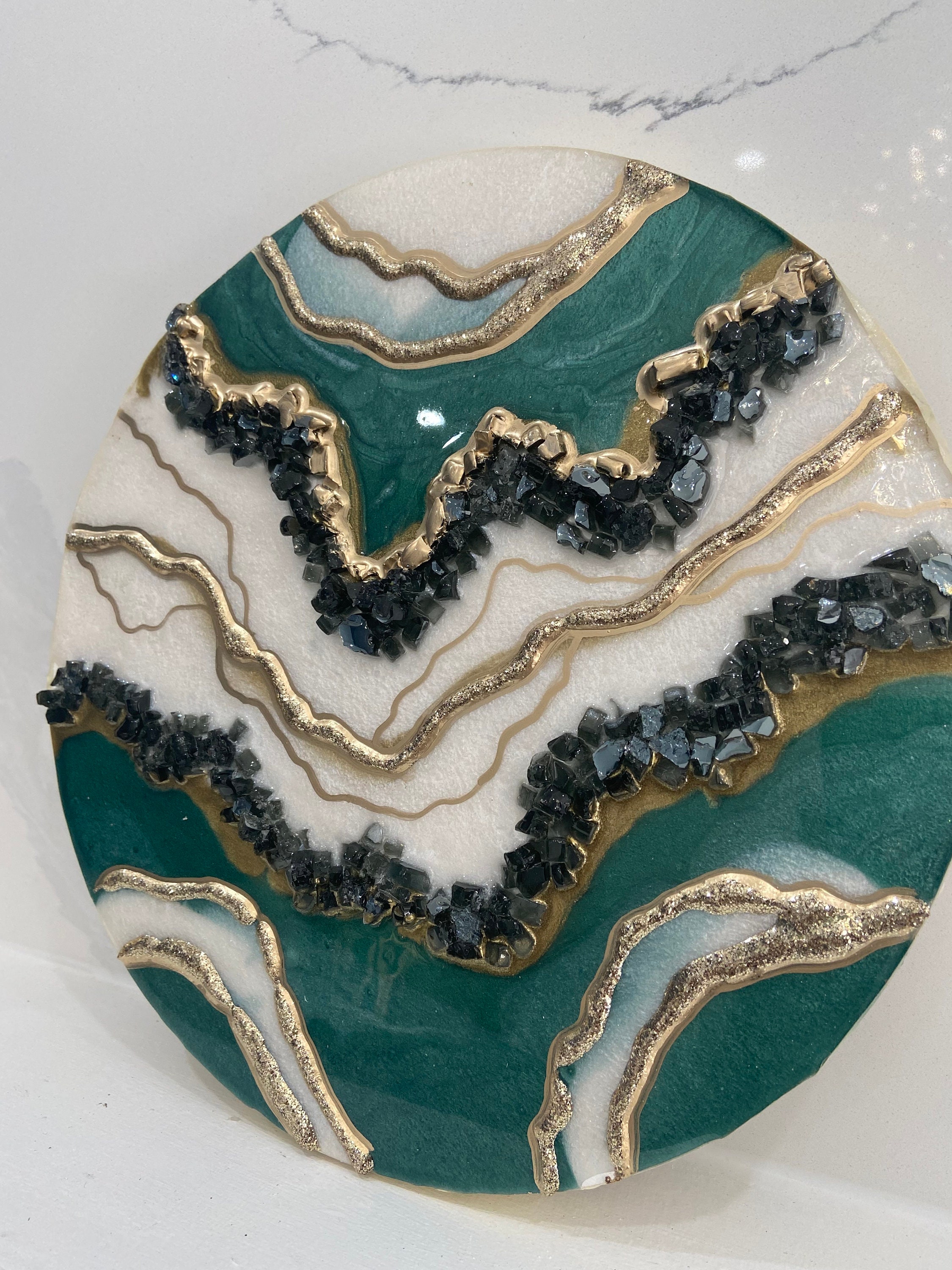 Emerald Green Geode Resin Wall Art: Crystal & Gold Decor - Etsy